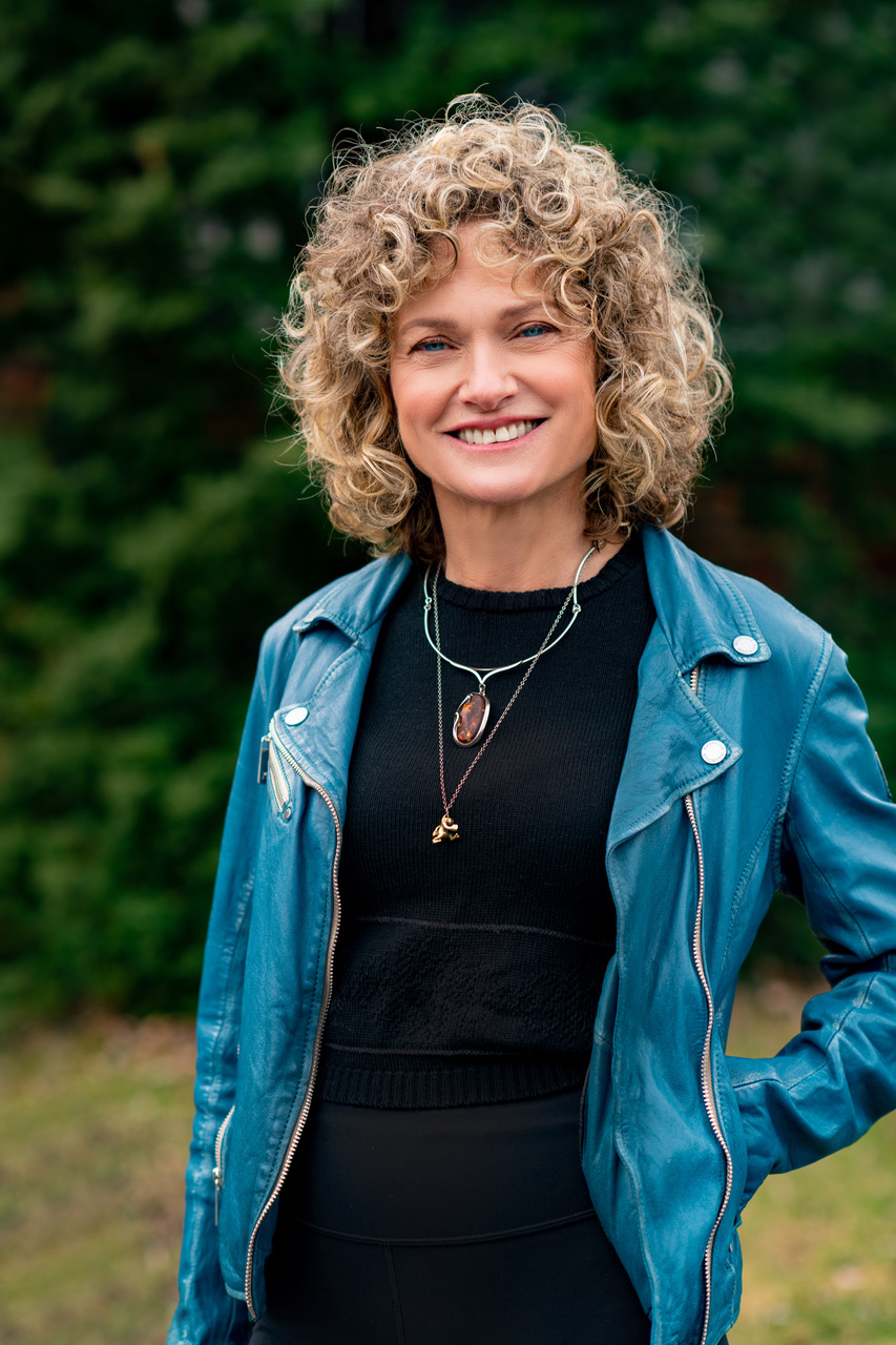 Off the Page with Monique Polak - Verbatim Edits and Book Coaching